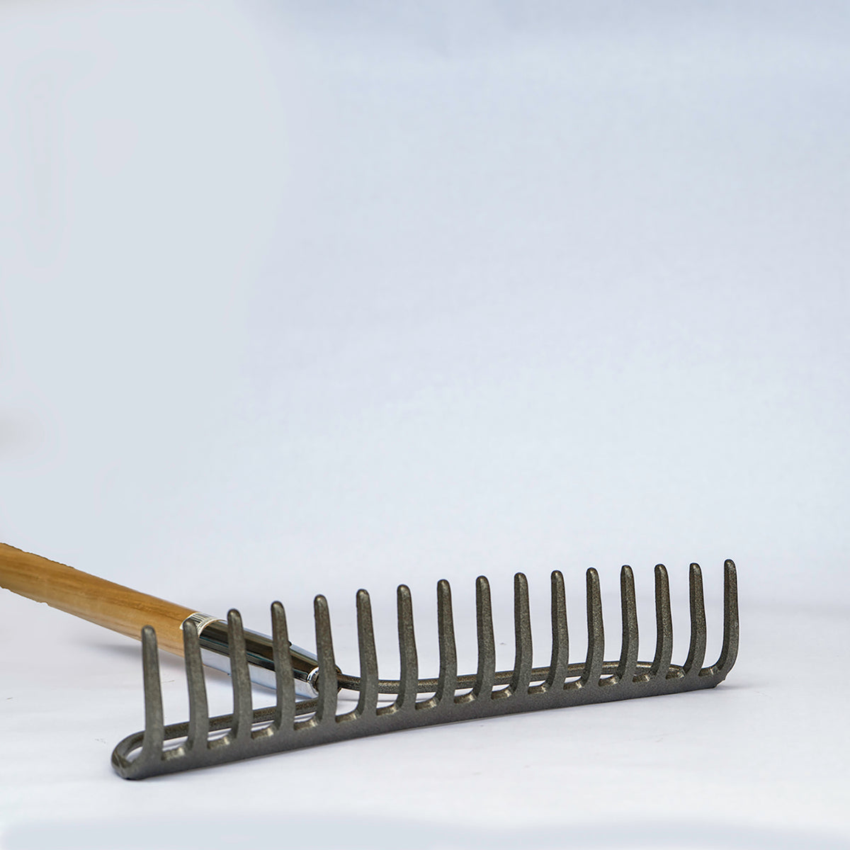Rake Bow Surelock Wood 16 Tine – GoMulch
